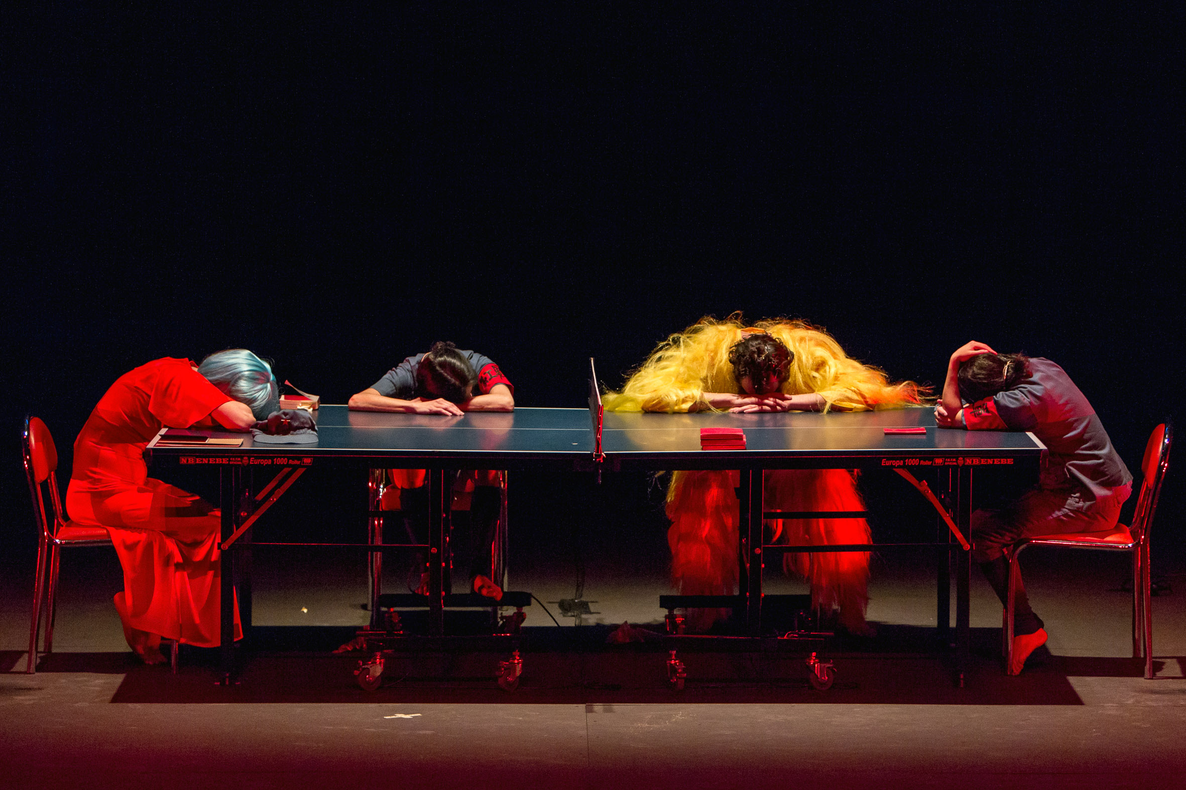 FESTIVAL D’AVIGNON : « PING PANG QIU , ANGELICA LIDDELL SANG ET CHAIR ...